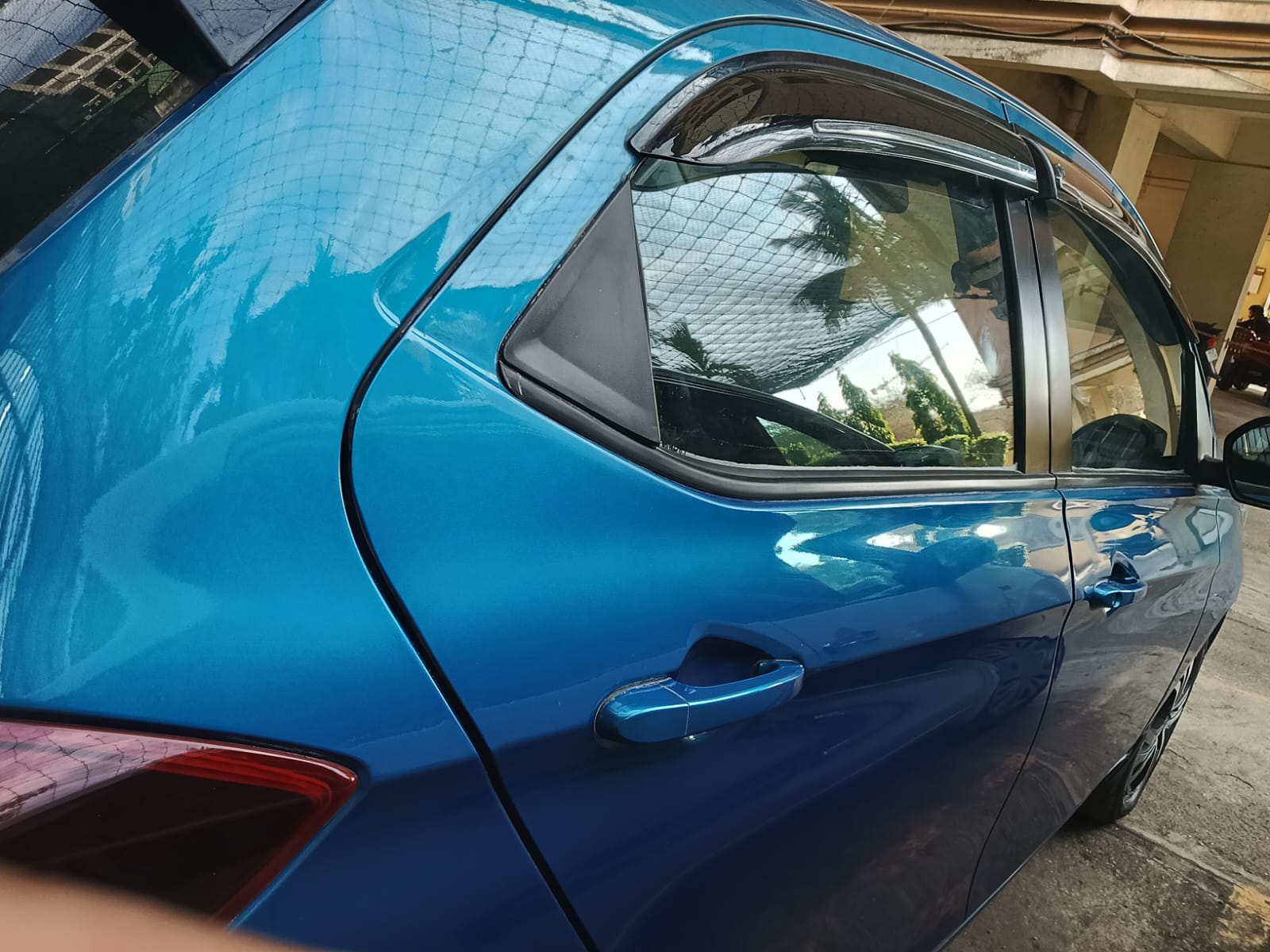 Buy Used Tata Tiago XTA AMT of 2024 model @ 7,50,000 INR in Thane ...