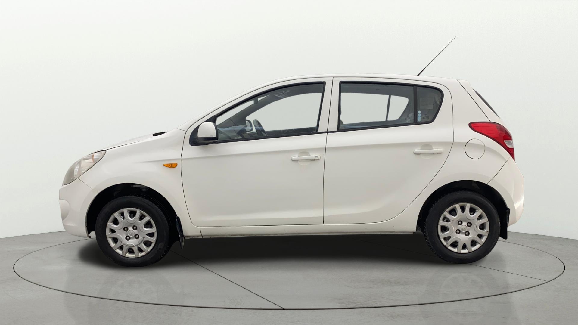 Buy Used Hyundai i20 1.2 Magna of 2012 model @ 1,92,500 INR in Pune ...