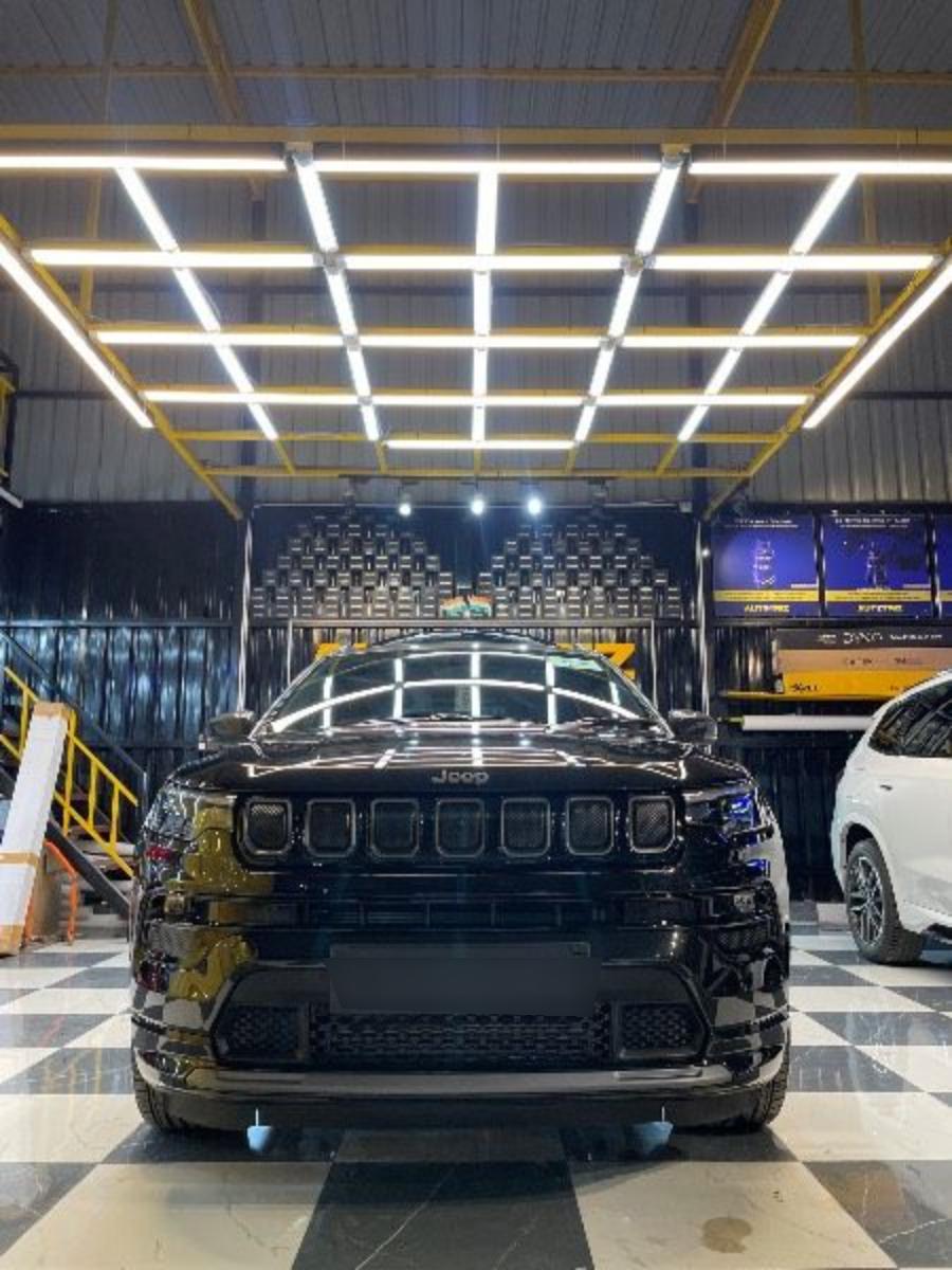 Buy Used Jeep Compass Model S DCT BSVI of 2023 model @ 19,75,000 INR in ...