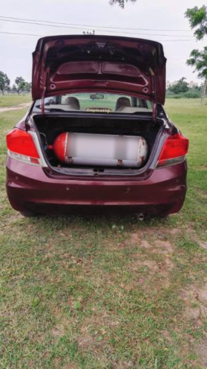 Buy Used Honda Amaze S i-Vtech of 2014 model @ 2,05,000 INR in Vadodara ...