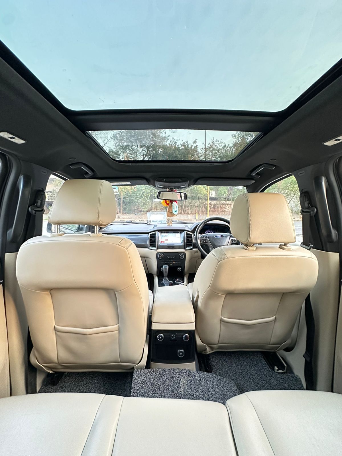 Buy Used Ford Endeavour 3.2 Titanium AT 4X4 of 2019 model @ 20,90,000 ...