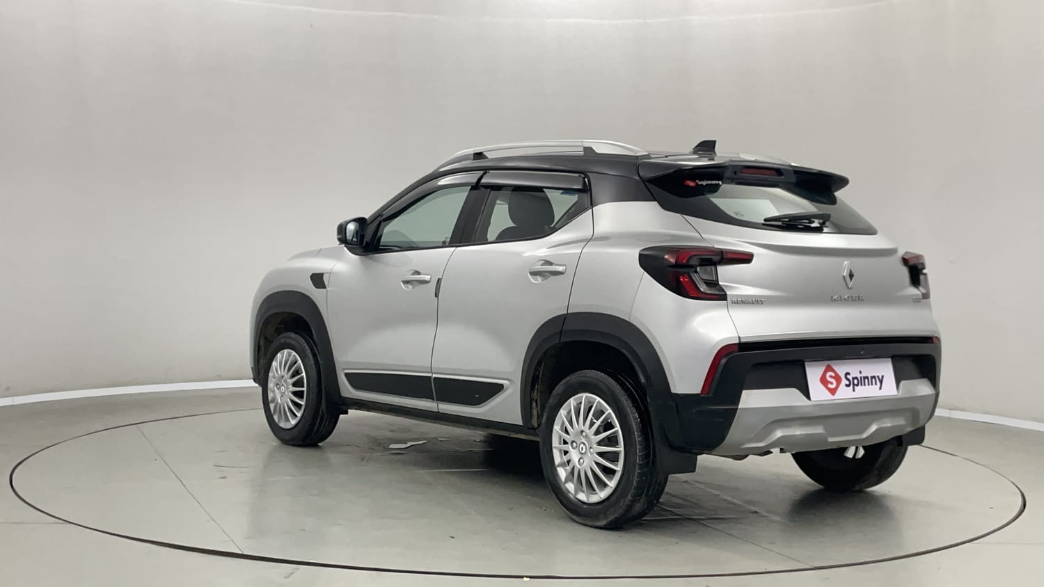 Buy Used Renault Kiger RXT AMT of 2021 model @ 5,44,000 INR in Jaipur ...