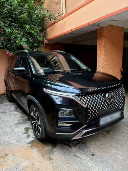 Buy Used MG Hector Plus 1.5 Turbo Savvy Pro CVT 7 Str BSVI of 2023 ...
