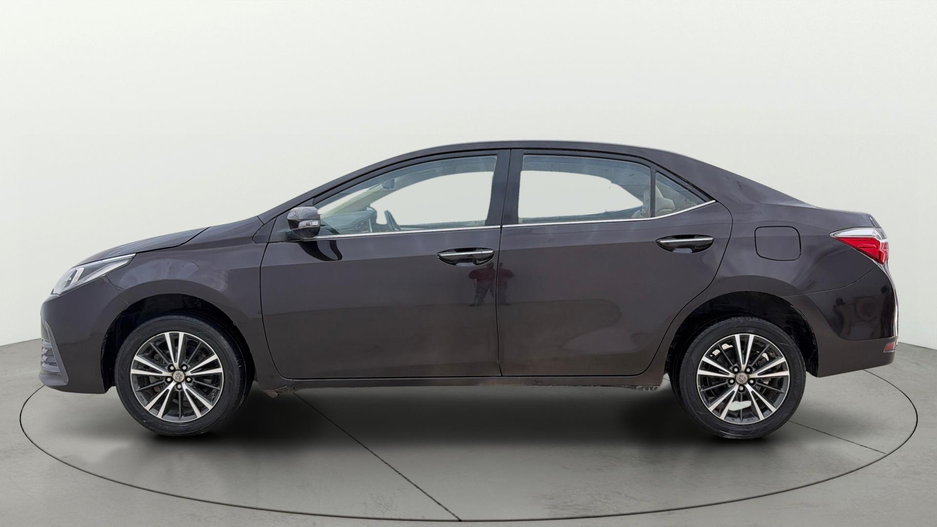 Buy Used Toyota Corolla Altis VL AT of 2017 model @ 7,00,000 INR in ...