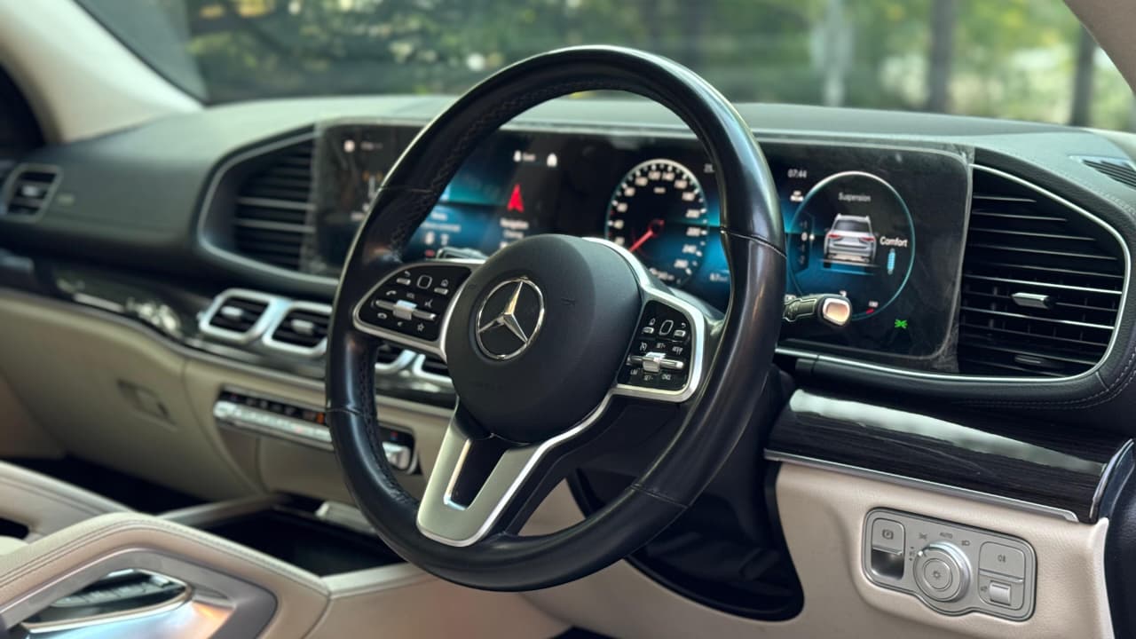 Buy Used Mercedes-Benz GLS 400d 4MATIC of 2023 model @ 1,15,00,000 INR ...