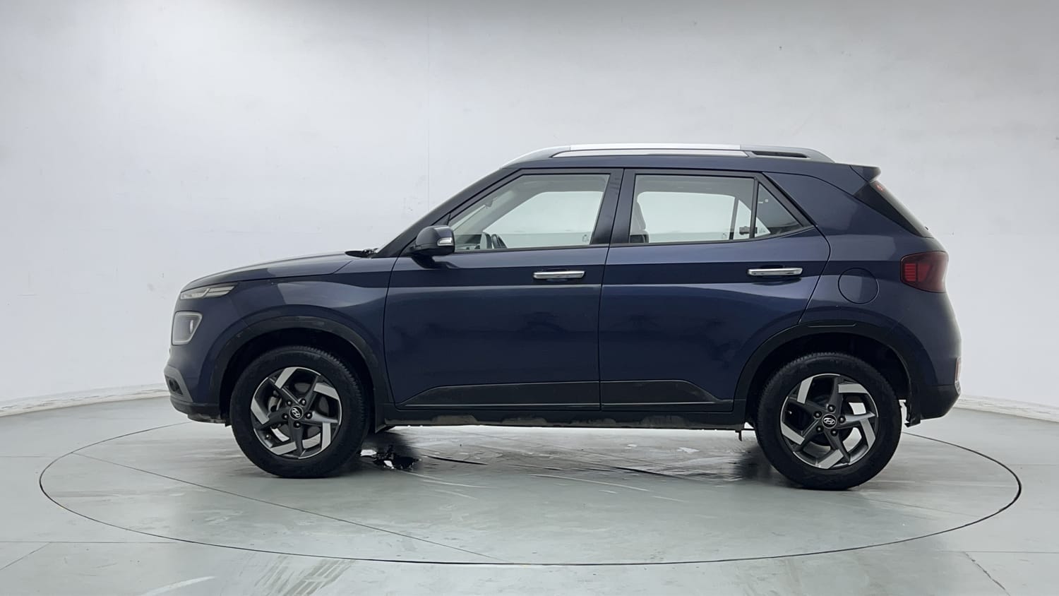 Buy Used Hyundai Venue SX Opt Turbo iMT BSVI of 2019 model @ 5,97,000 ...