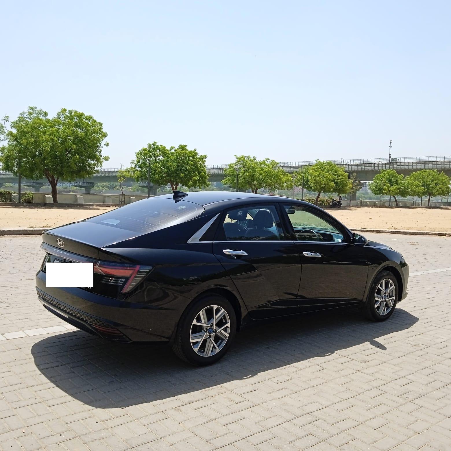 Buy Used Hyundai Verna SX of 2024 model @ 11,50,000 INR in Ahmedabad ...