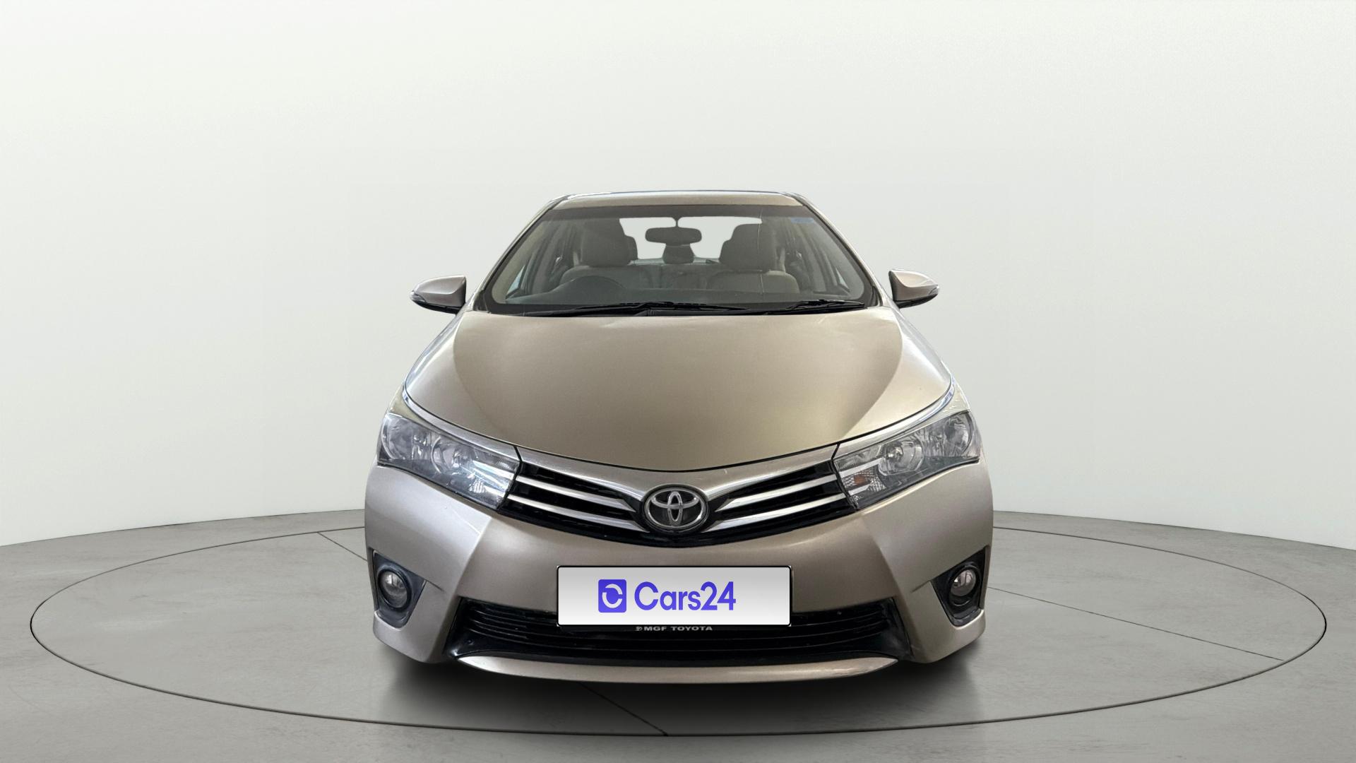 Buy Used Toyota Corolla Altis G MT of 2015 model @ 5,03,460 INR in ...