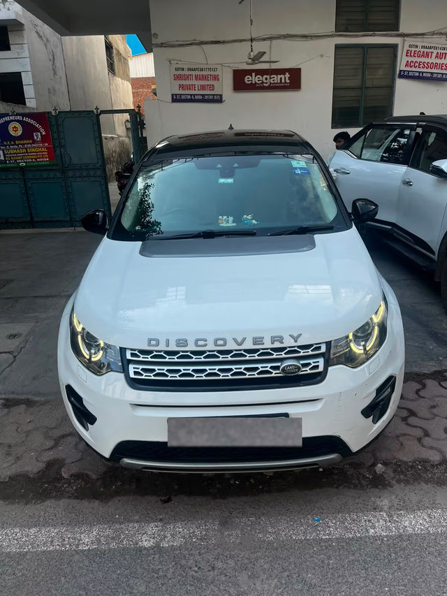 Used 2019 Land Rover Discovery Diesel Automatic in Noida at ₹25 Lakh ...