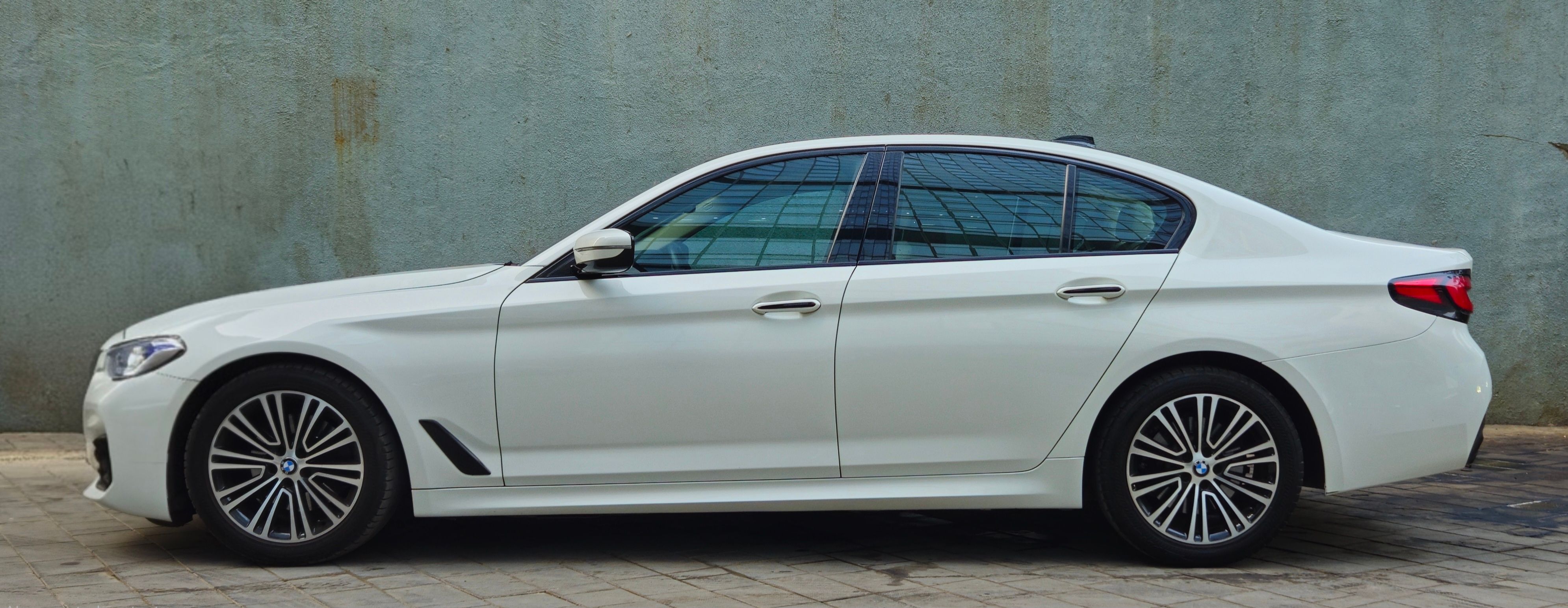 Buy Used BMW 5 Series 520d Sport Line of 2018 model @ 24,75,000 INR in ...