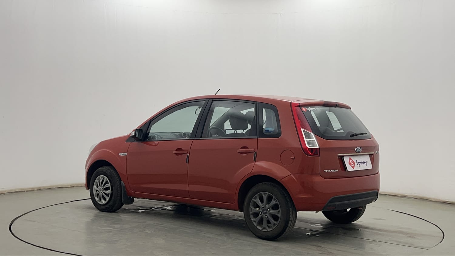 Buy Used Ford Figo Titanium of 2015 model @ 2,20,000 INR in Kolkata ...