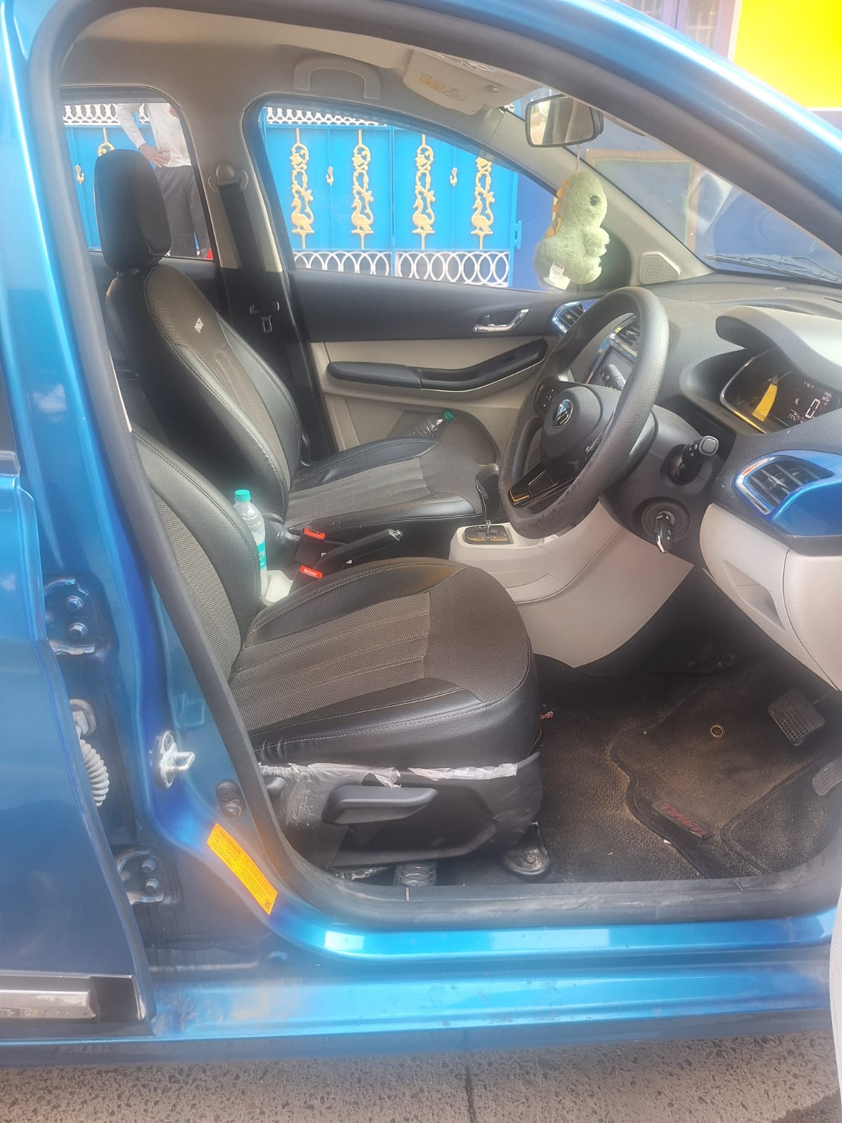 Buy Used Tata Tiago XZA Plus Option AMT of 2024 model @ 6,50,000 INR in ...