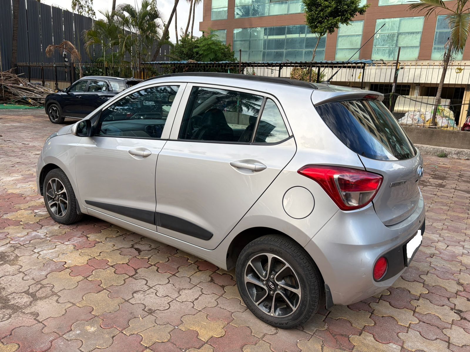 Buy Used Hyundai Grand i10 1.2 Kappa Sportz Option AT of 2018 model @ 3 ...
