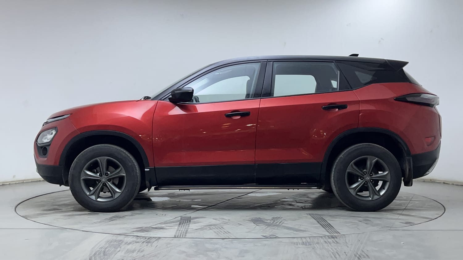 Buy Used Tata Harrier XZA Dual Tone AT of 2021 model @ 11,29,039 INR in ...