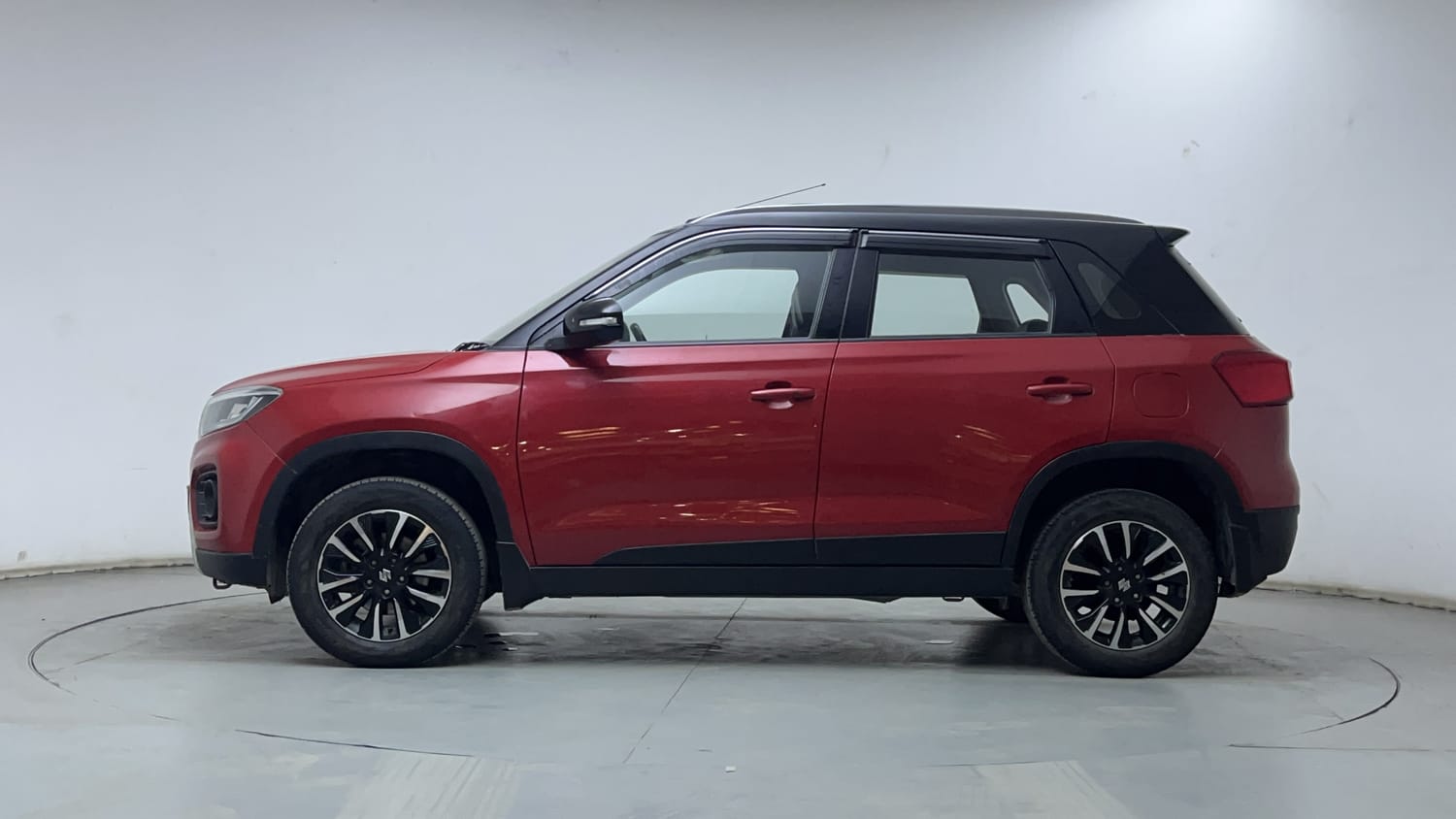 Buy Used Maruti Vitara Brezza ZXI Plus Dual Tone of 2022 model @ 8 ...