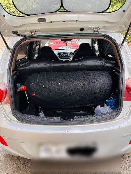 Buy Used Hyundai Grand i10 Magna of 2015 model @ 2,30,000 INR in Delhi ...