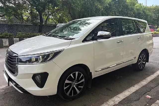Used 2022 Toyota Innova Crysta 2393 cc Diesel Automatic Car in Mumbai ...
