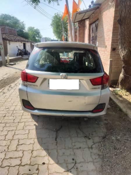 Buy Used Honda Mobilio E i-VTEC of 2014 model @ 3,00,000 INR in Kanpur ...