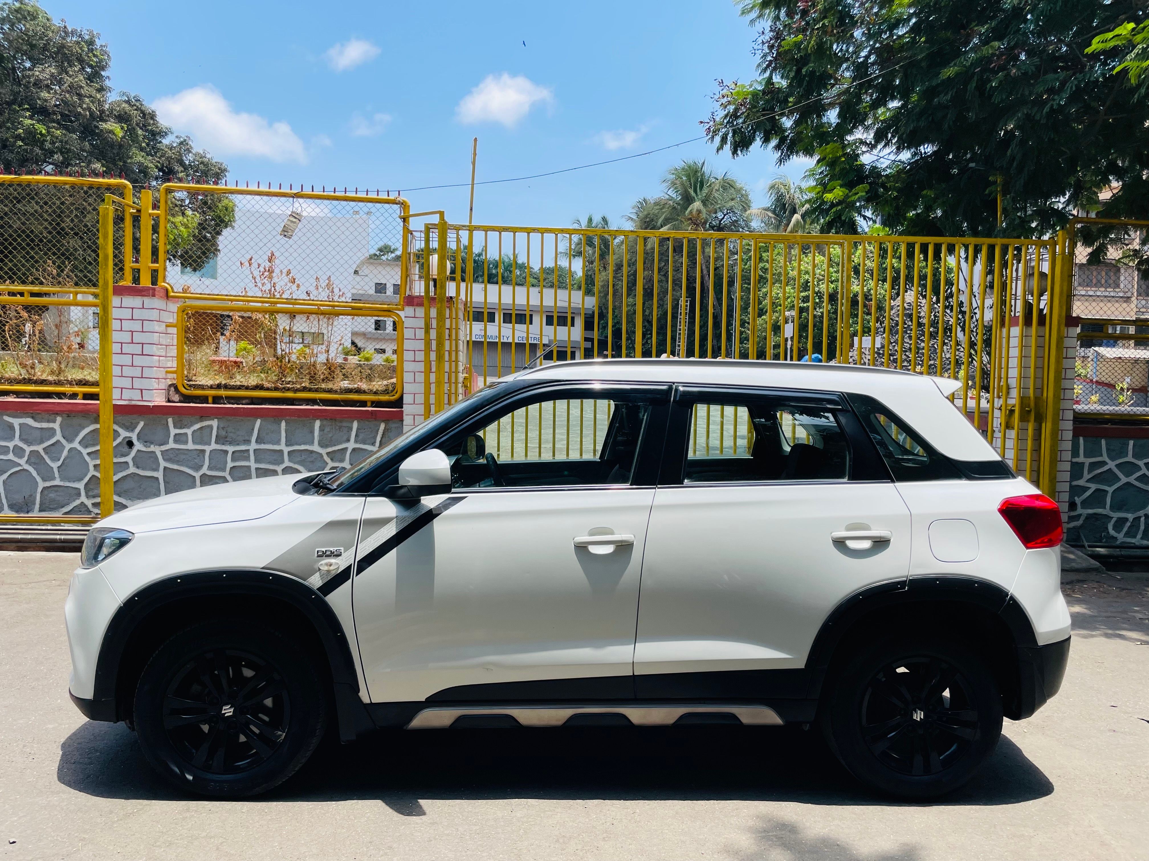 Buy Used Maruti Vitara Brezza ZDi AMT of 2019 model @ 8,45,000 INR in ...