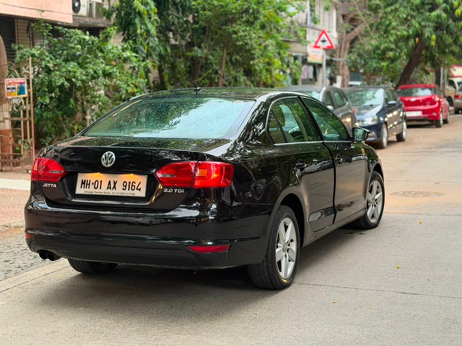 Buy Used Volkswagen Jetta 2.0L TDI Comfortline of 2011 model @ 2,99,000 ...