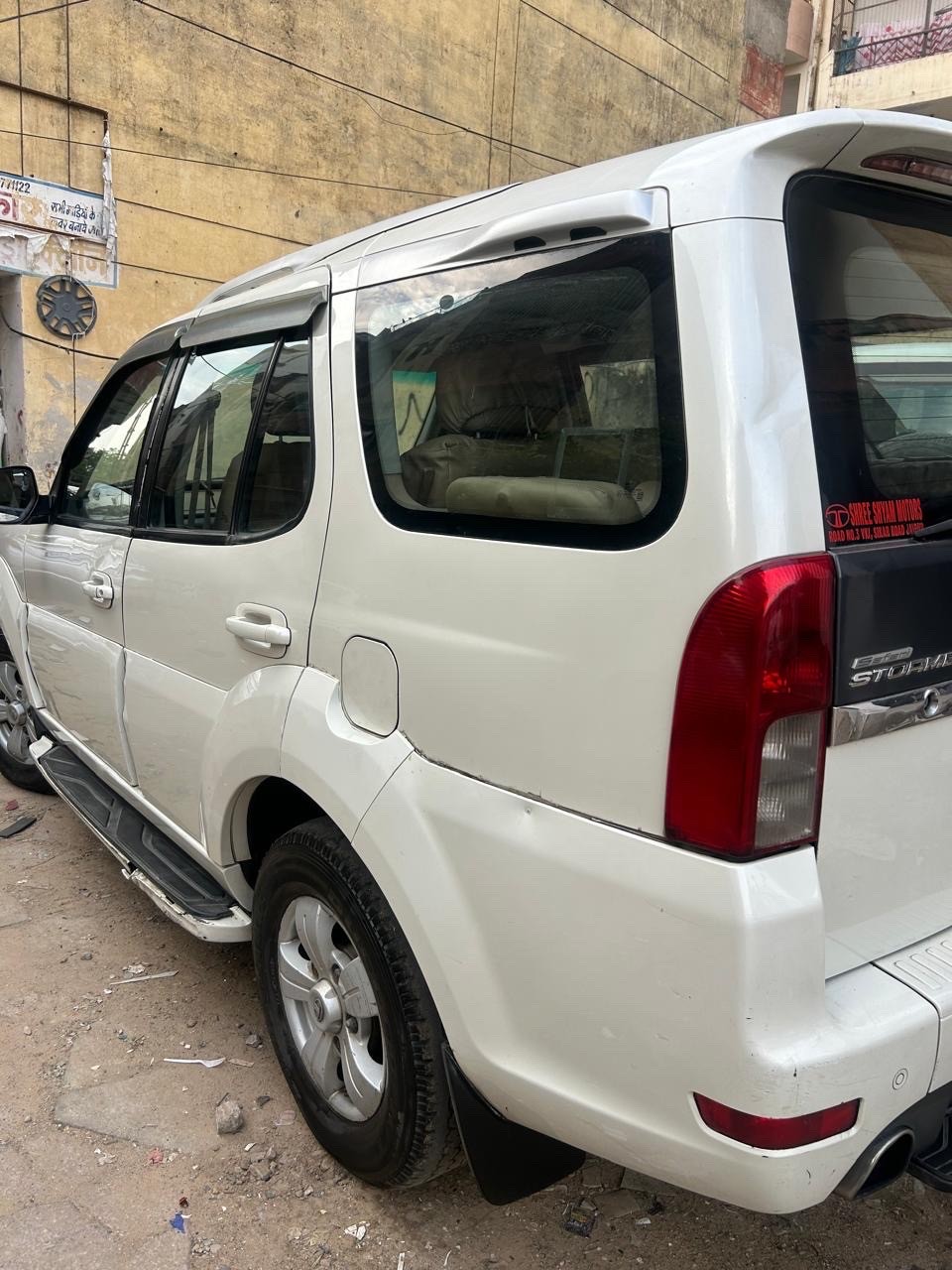 Buy Used Tata Safari Storme VX of 2014 model @ 4,25,000 INR in Jaipur - 4943291 - ZigWheels.com