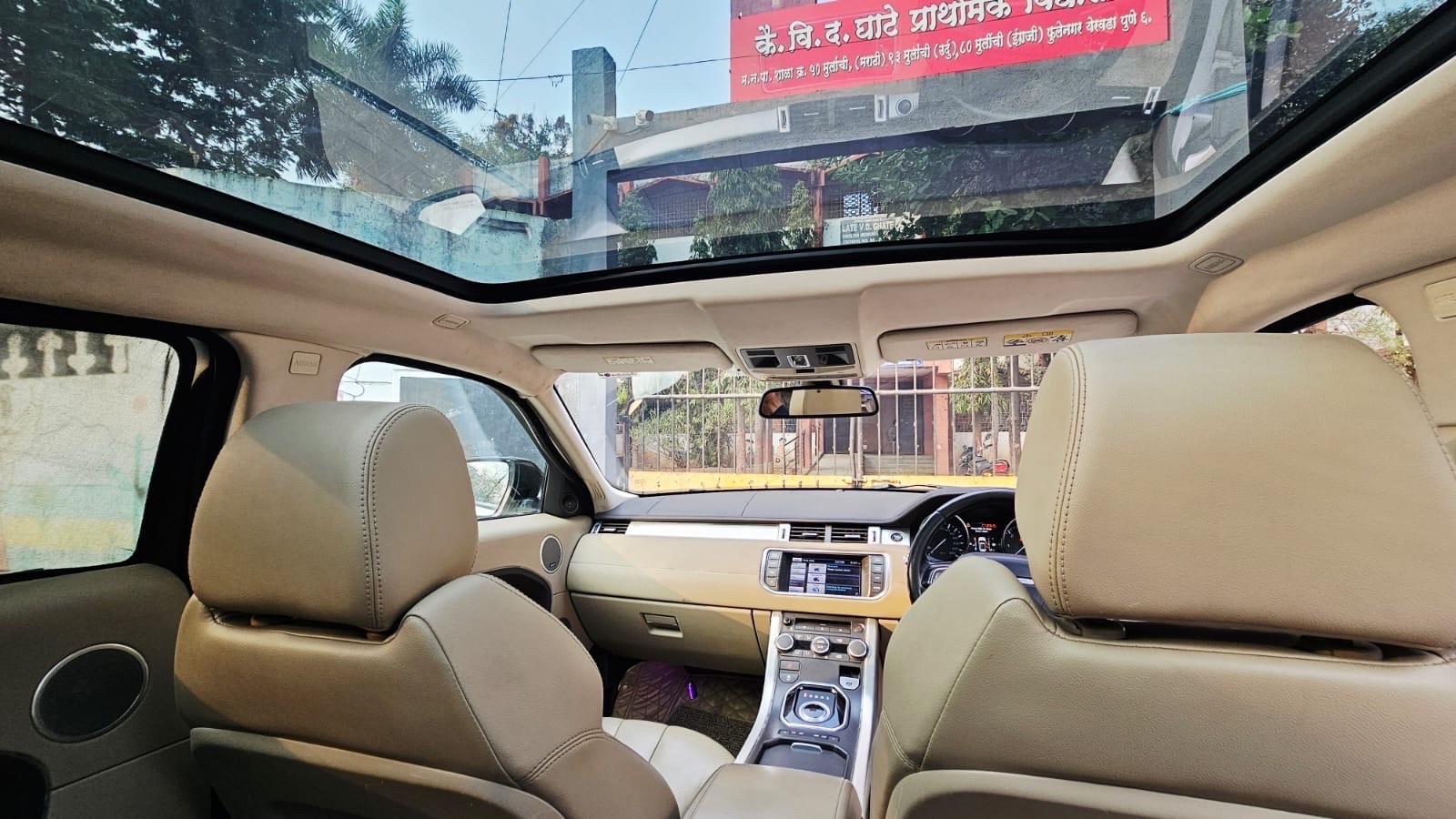 Buy Used Land Rover Range Rover Evoque 2.2L Dynamic of 2013 model @ 11 ...