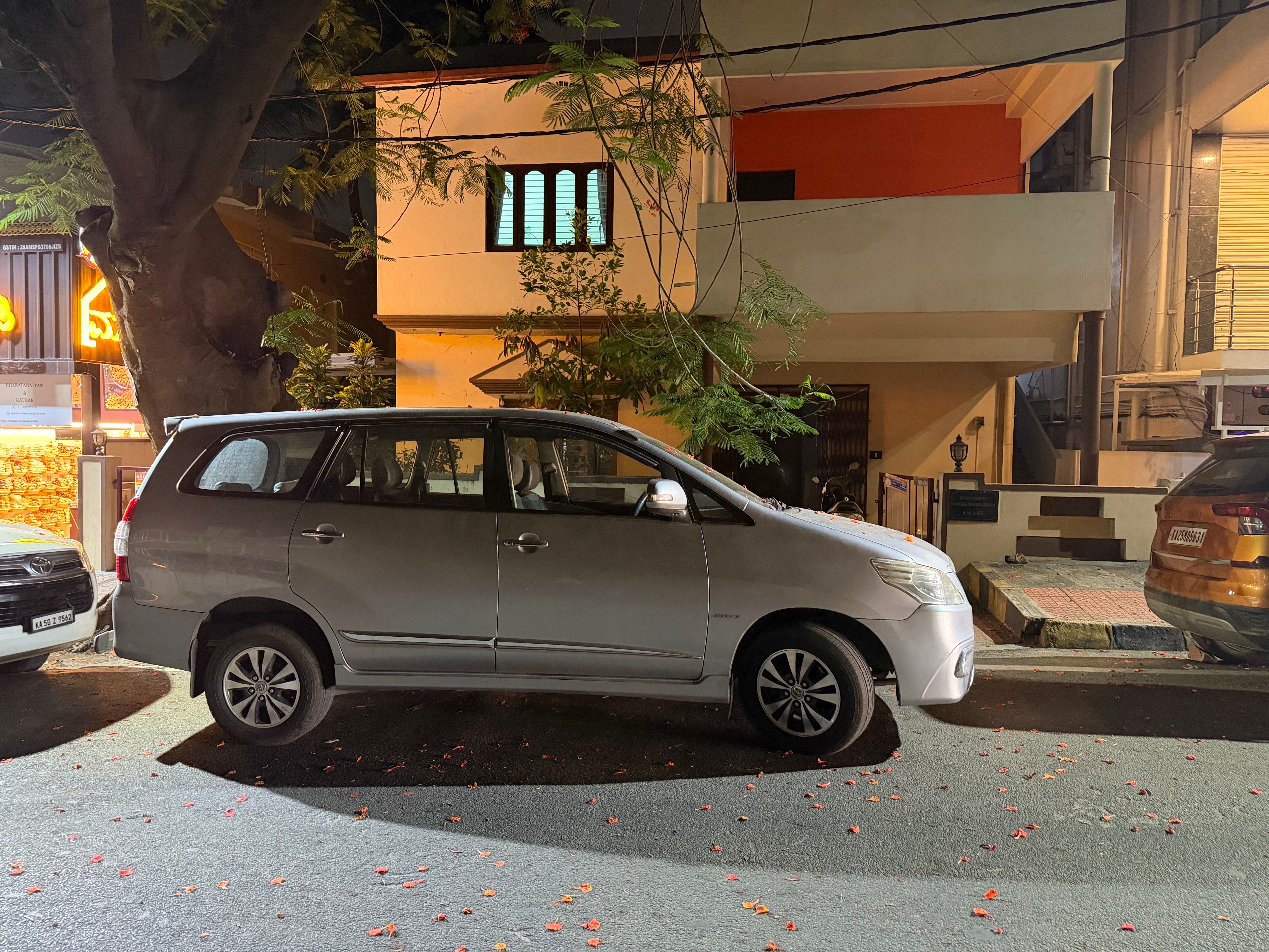 Buy Used Toyota Innova 2.5 VX Diesel 7 Seater of 2015 model @ 10,00,000 ...