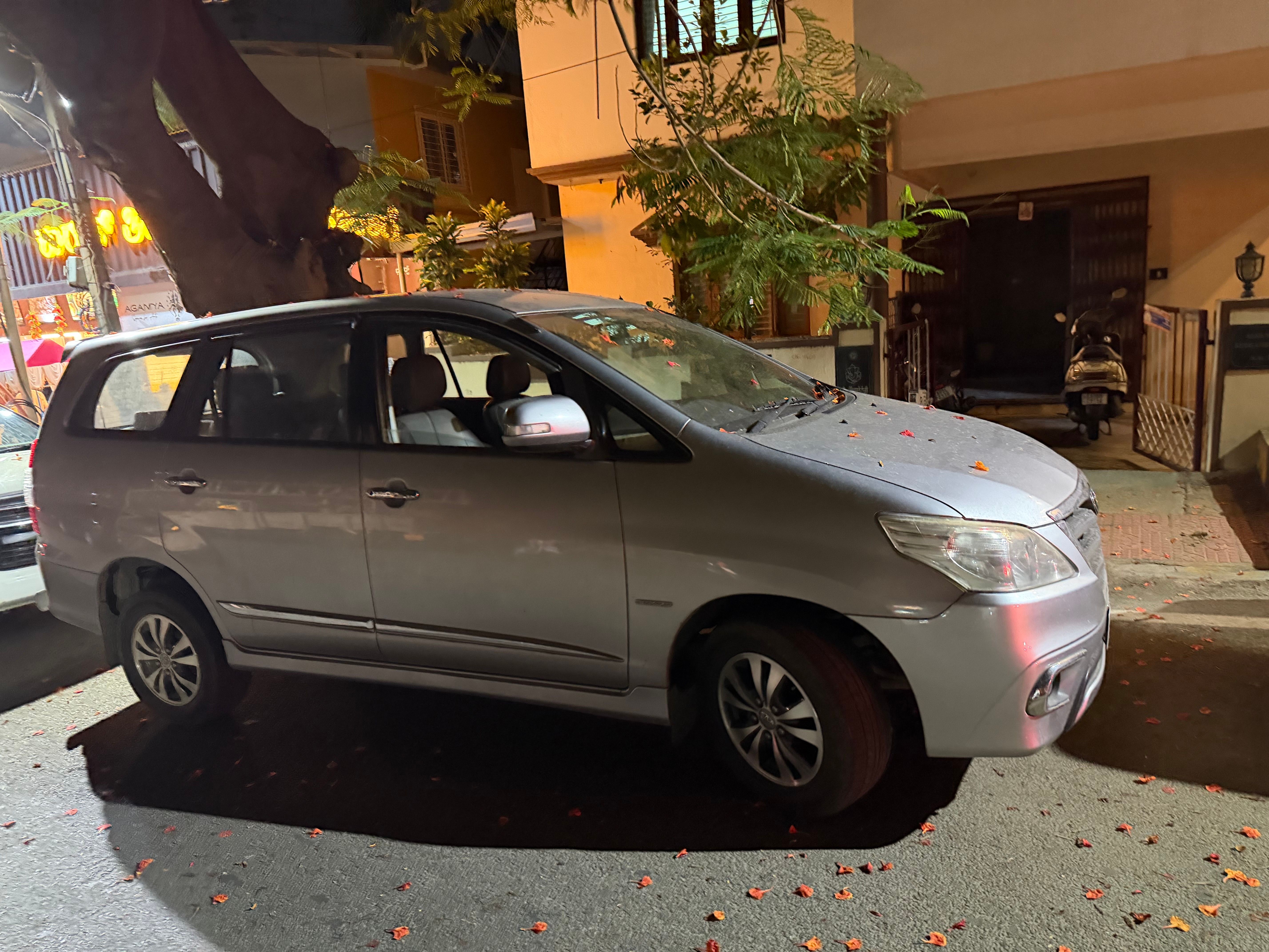 Buy Used Toyota Innova 2.5 VX Diesel 7 Seater of 2015 model @ 10,00,000 ...