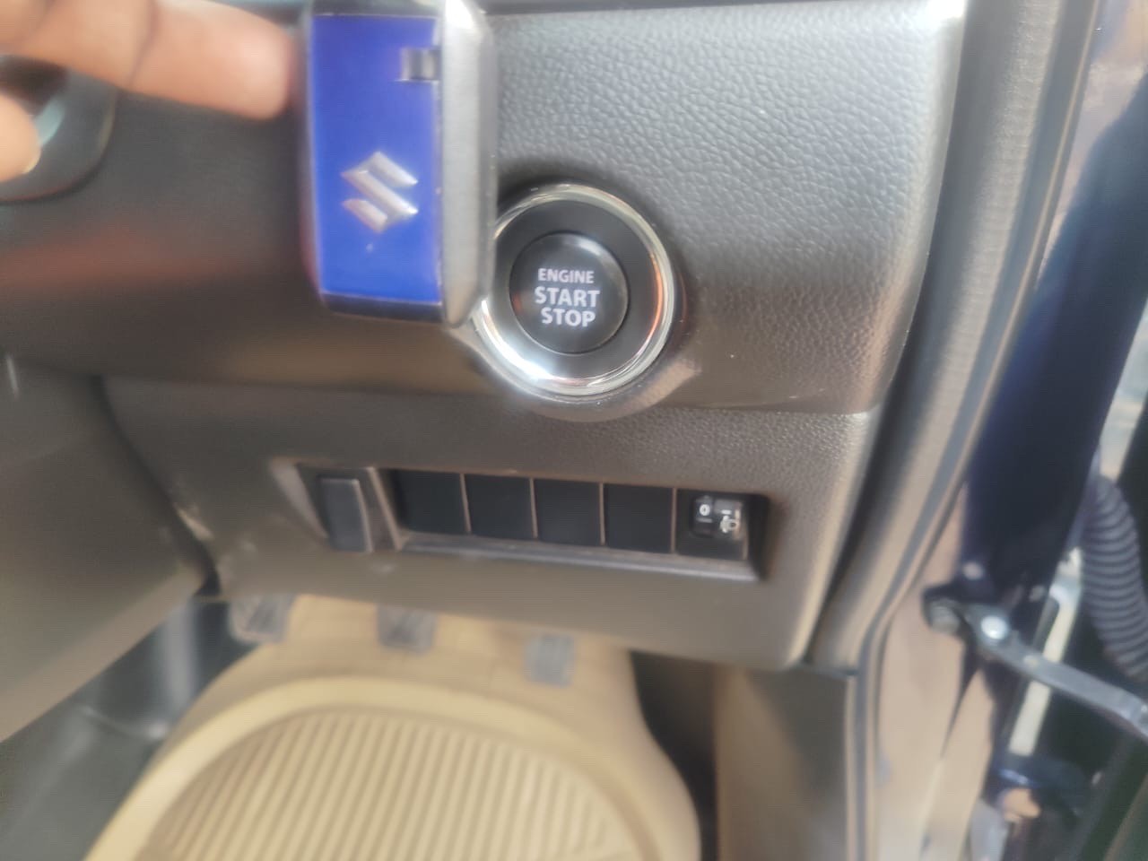 Buy Used Maruti Swift ZXI BSVI of 2023 model @ 6,25,000 INR in Hyderabad - 4954728 - ZigWheels.com