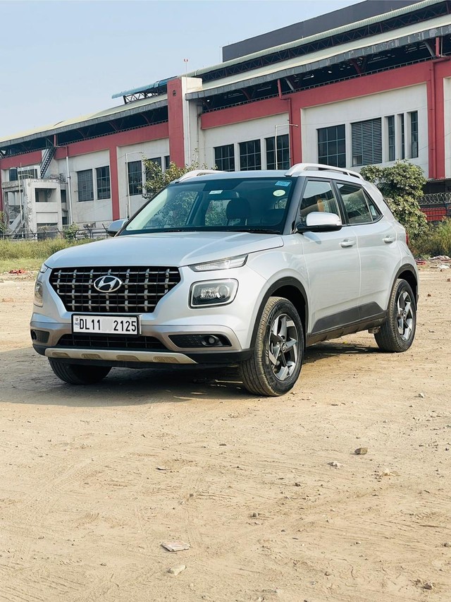 Used 2020 Hyundai Venue 1197 cc Petrol Manual Car in New Delhi at ₹6.75 ...