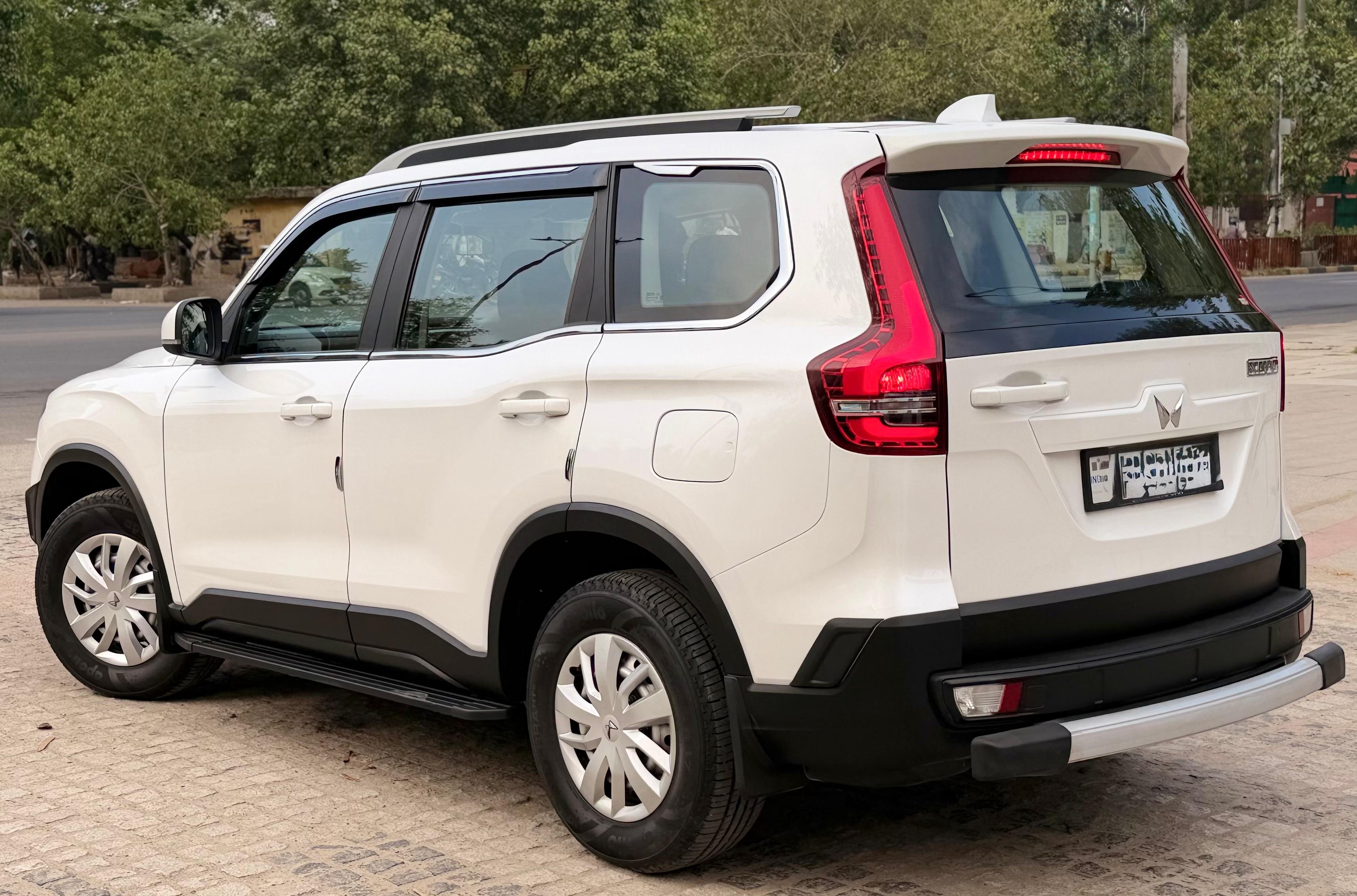 Buy Used Mahindra Scorpio N Z2 Diesel of 2025 model @ 15,75,000 INR in ...