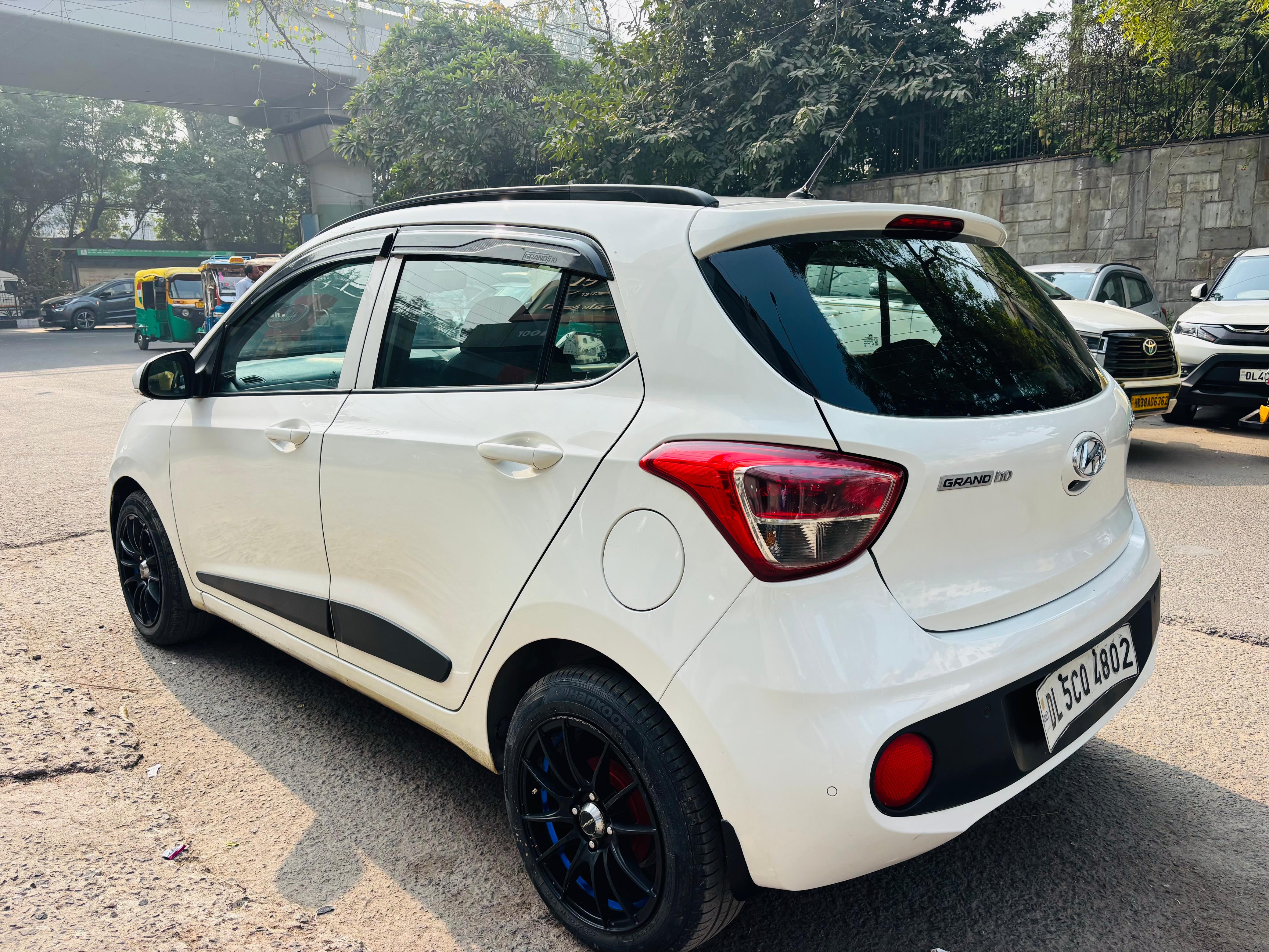 Buy Used Hyundai Grand i10 1.2 CRDi Sportz of 2018 model @ 3,75,000 INR in Delhi - 5053443 ...