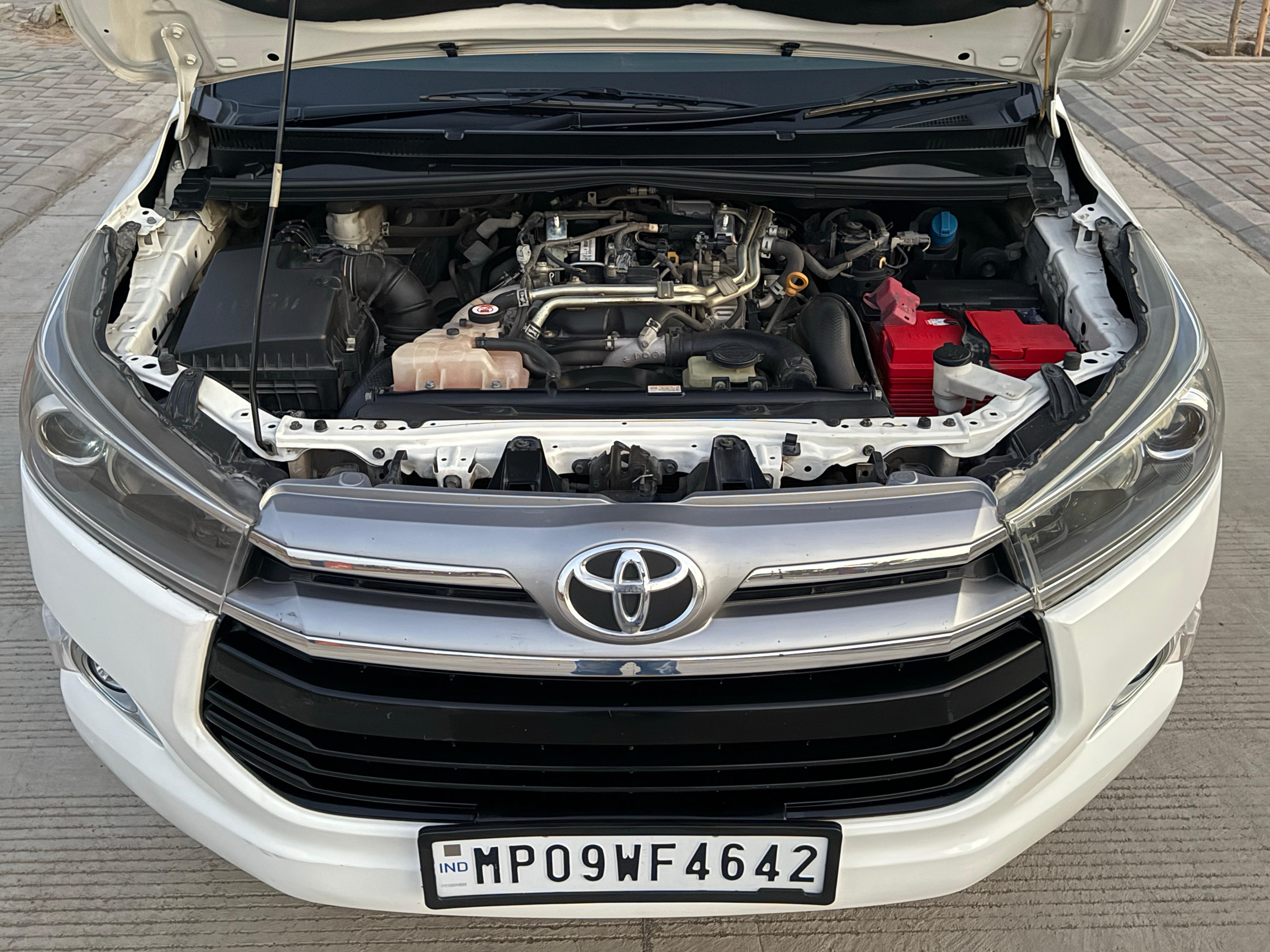 Buy Used Toyota Innova Crysta Leadership Edition of 2020 model @ 15 ...