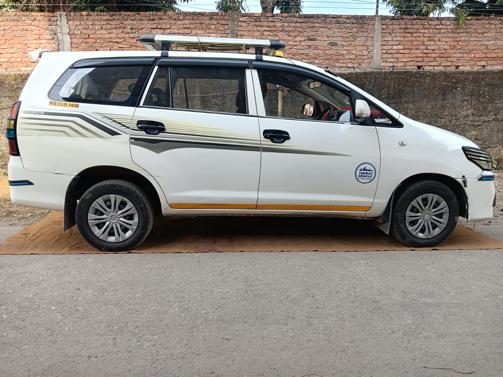 Buy Used Toyota Innova 2.5 G Diesel 7 Seater BS IV of 2014 model @ 7,00 ...