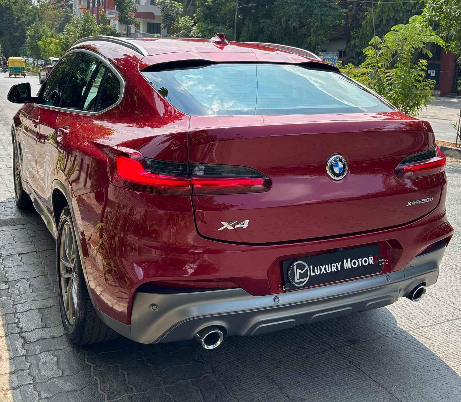 Buy Used BMW X4 M Sport X xDrive30d of 2021 model @ 52,00,000 INR in ...