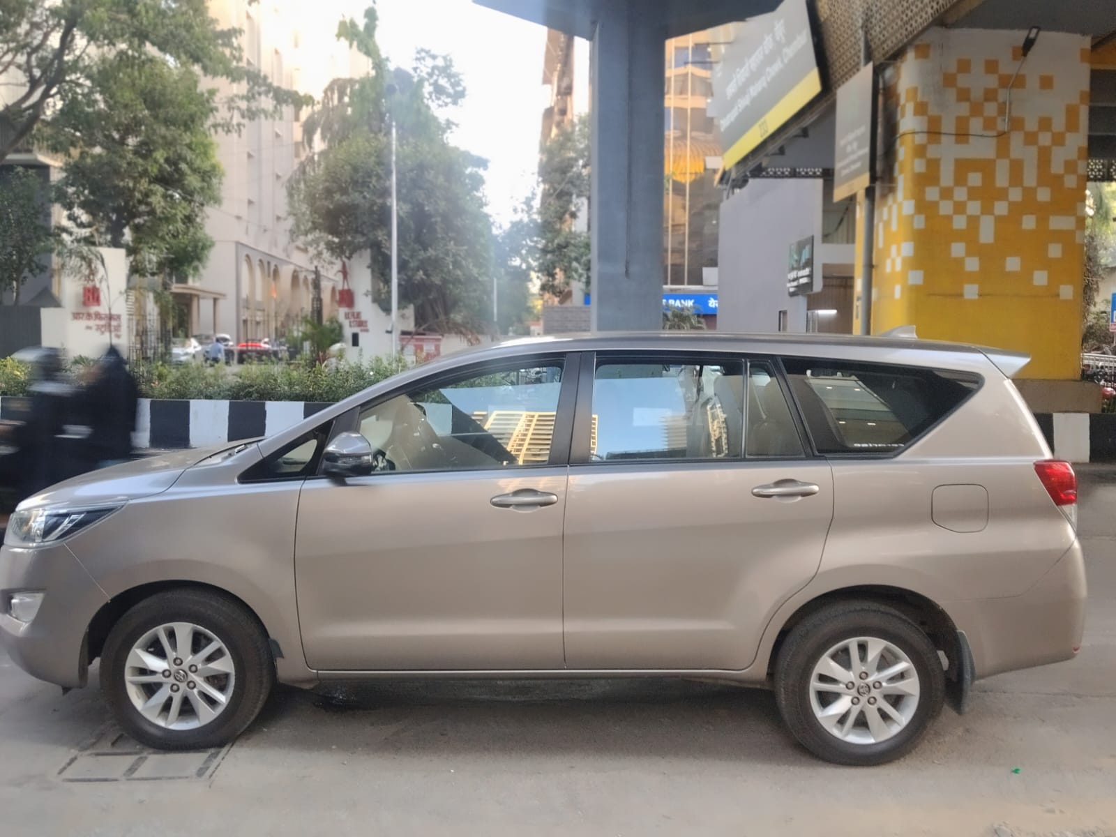 Buy Used Toyota Innova Crysta 2.8 GX AT BSIV of 2019 model @ 16,50,000 ...