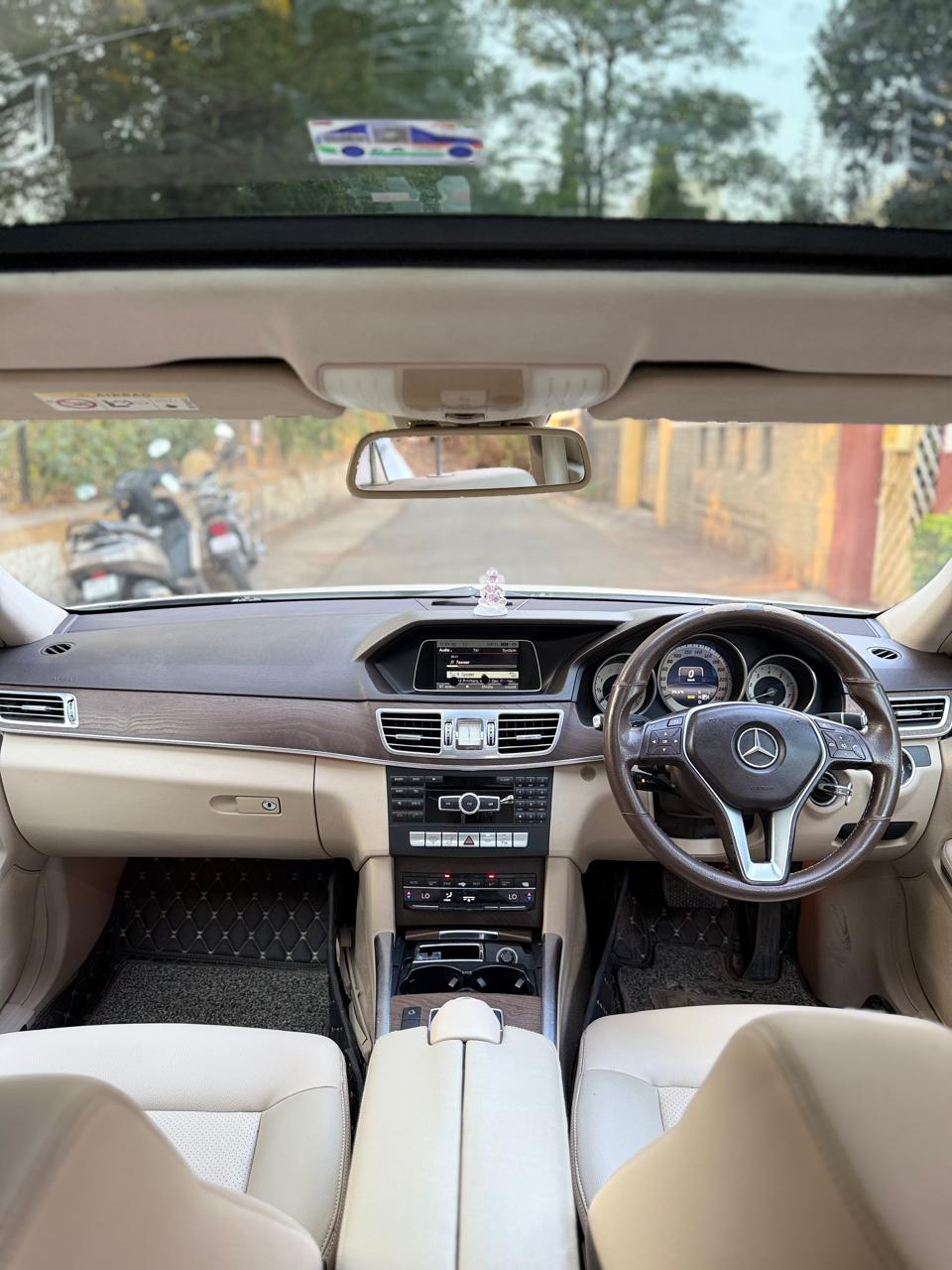 Buy Used Mercedes-Benz E-Class E 200 CGI of 2014 model @ 8,90,000 INR ...