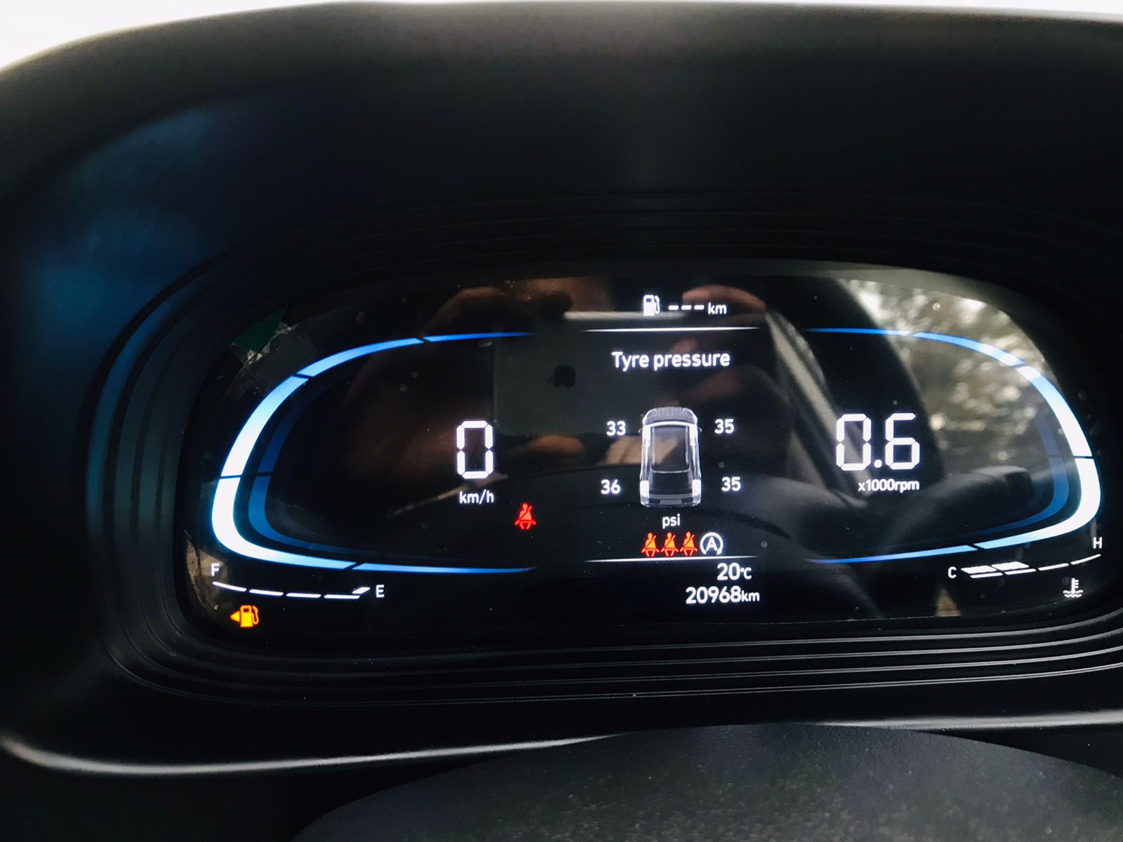 Buy Used Hyundai Venue S Opt Turbo iMT BSVI of 2023 model @ 7,50,000 ...