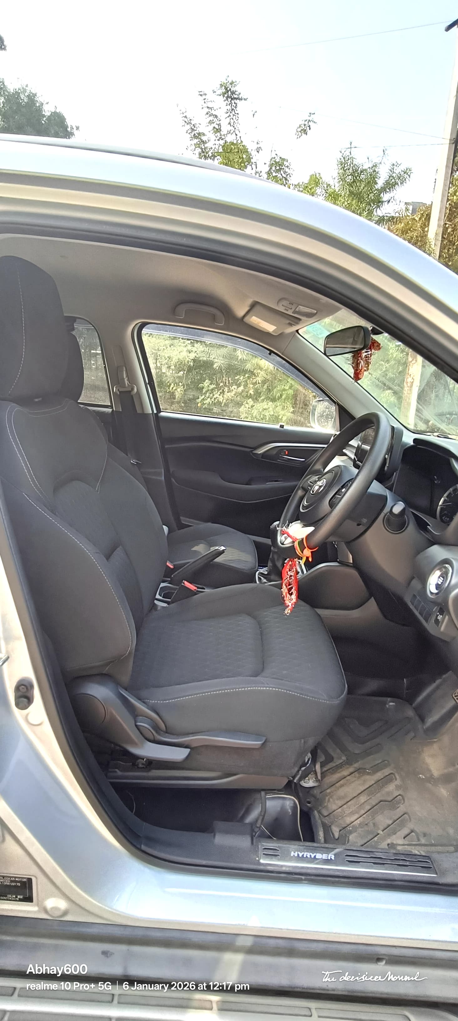 Buy Used Toyota Hyryder S of 2024 model @ 11,50,000 INR in Jaipur ...