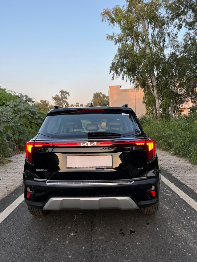 Used 2024 Kia Seltos 1497 cc Petrol Automatic Car in New Delhi at ₹16. ...