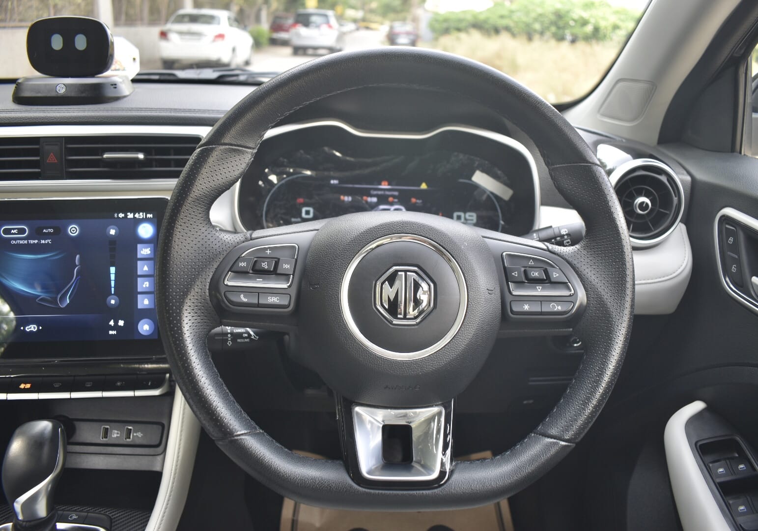 Buy Used MG Astor Sharp CVT BSVI of 2023 model @ 10,55,000 INR in ...