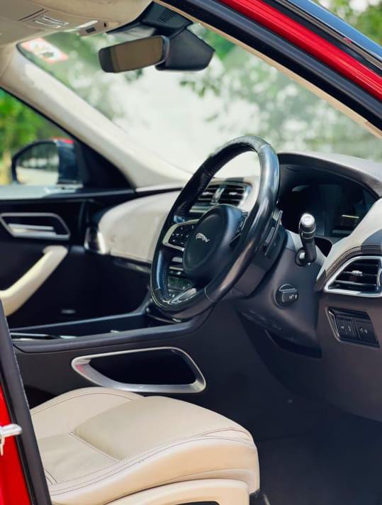 Buy Used Jaguar F-Pace Prestige 2.0 Petrol of 2018 model @ 39,00,000 ...