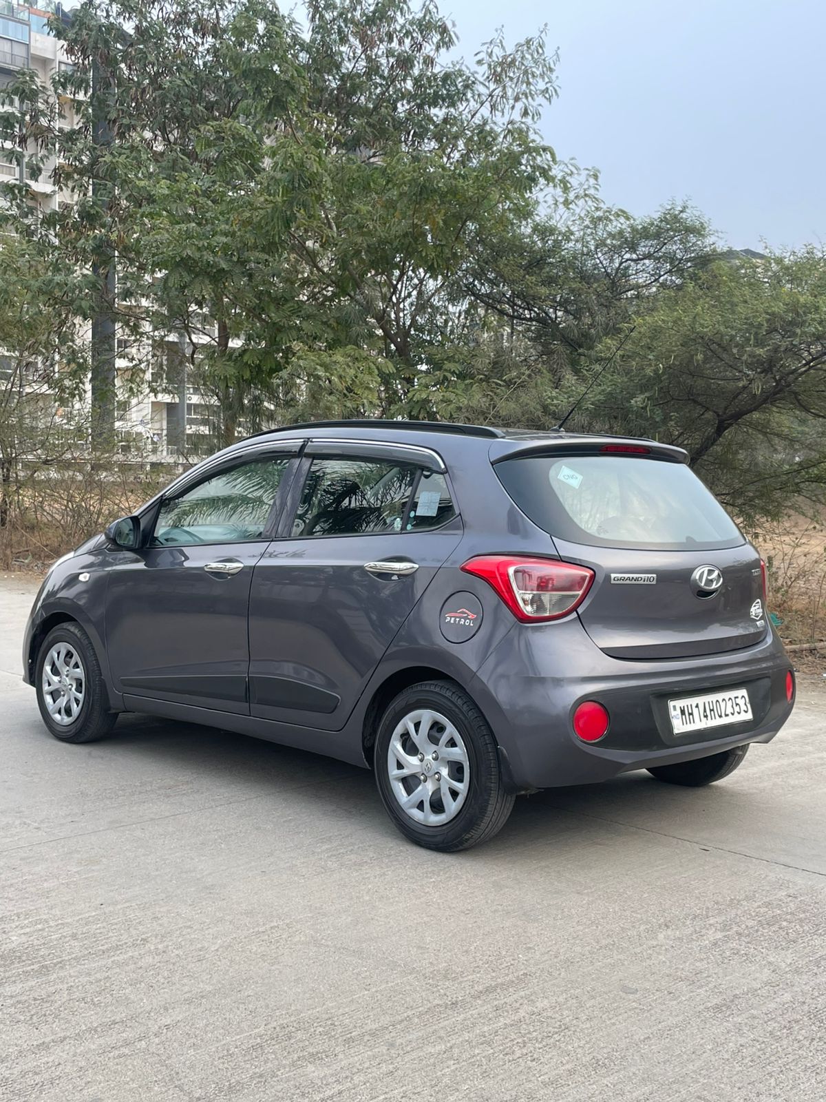 Buy Used Hyundai Grand i10 1.2 Kappa Magna CNG BSIV of 2019 model @ 5 ...