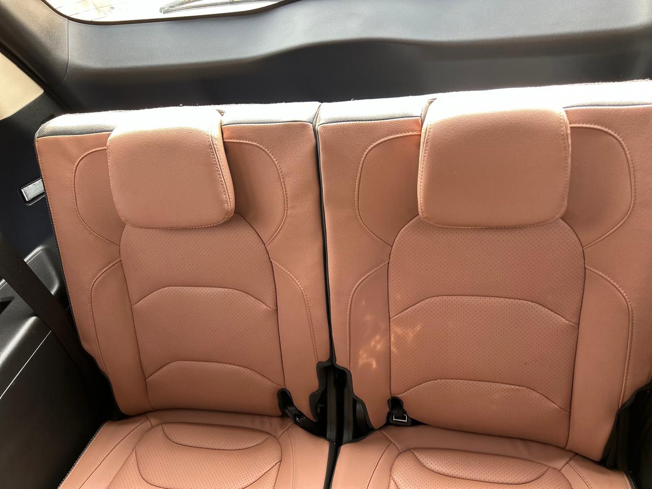 Buy Used MG Hector Plus Savvy Pro CVT 2023-2025 of 2023 model @ 17,00 ...