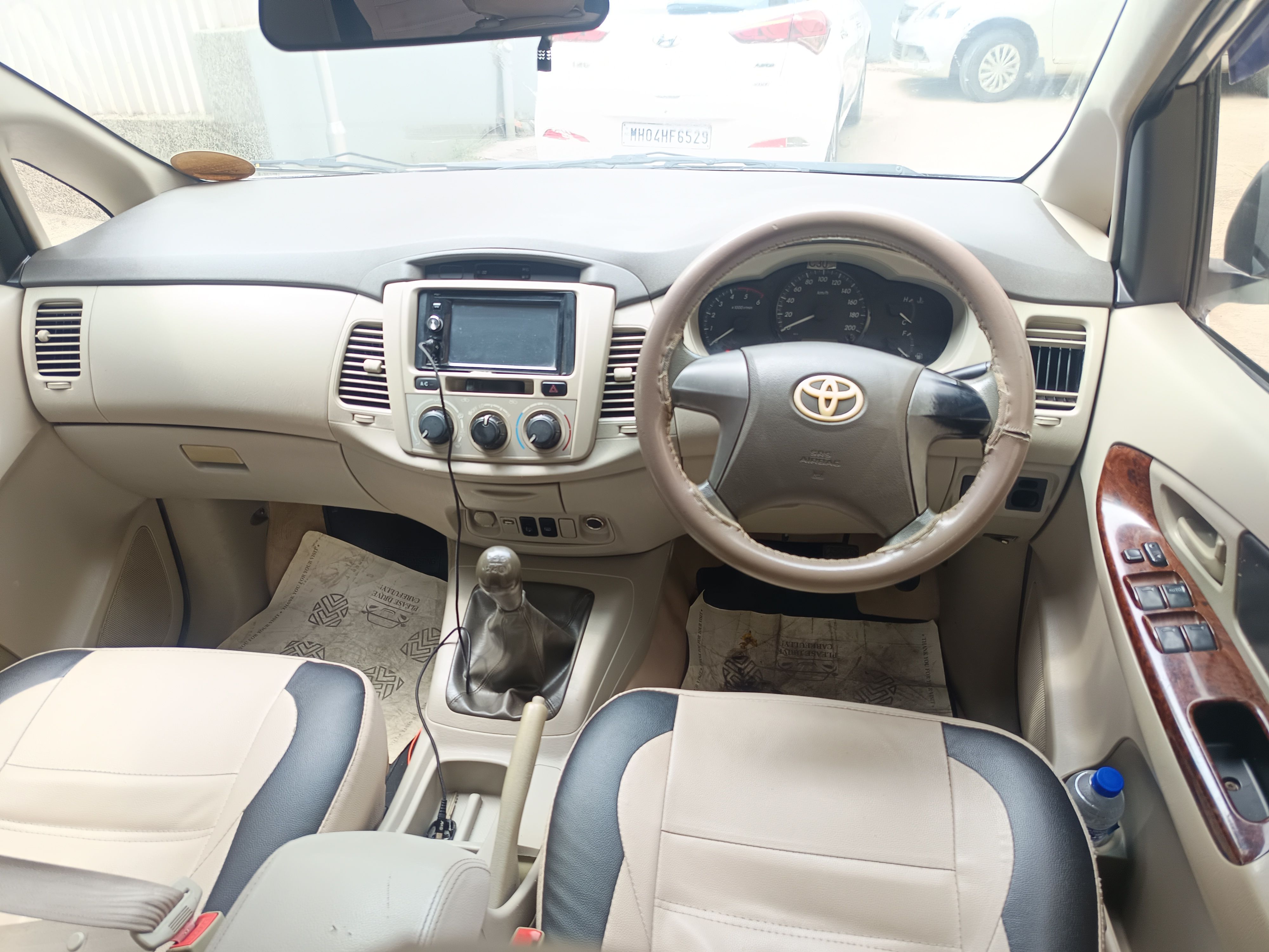 Buy Used Toyota Innova 2.5 G Diesel 7 Seater BS IV of 2012 model @ 3 ...