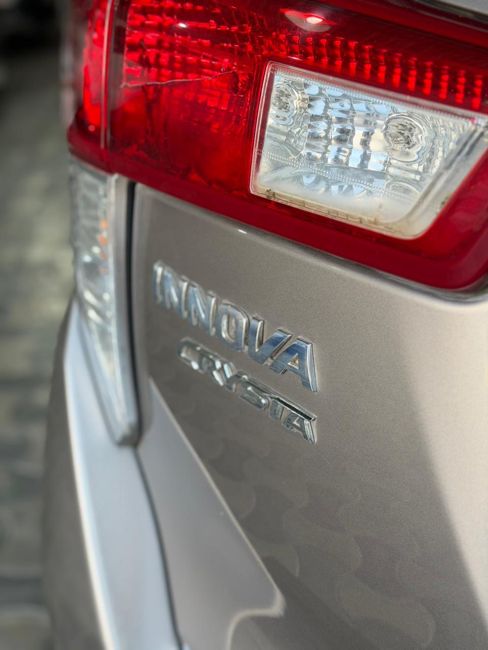 Buy Used Toyota Innova Crysta 2.8 ZX AT BSIV of 2018 model @ 18,90,000 ...