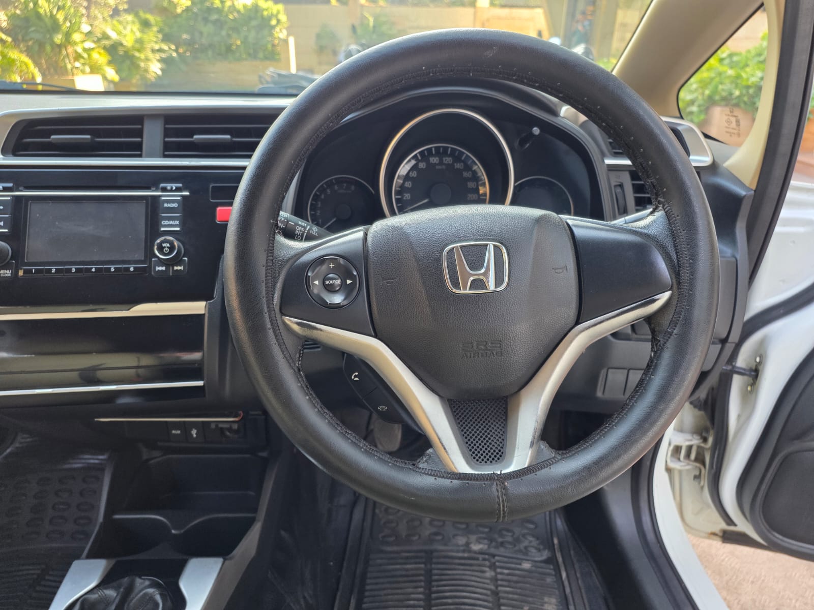 Buy Used Honda Jazz 1.2 V i VTEC of 2016 model @ 3,99,000 INR in Mumbai ...