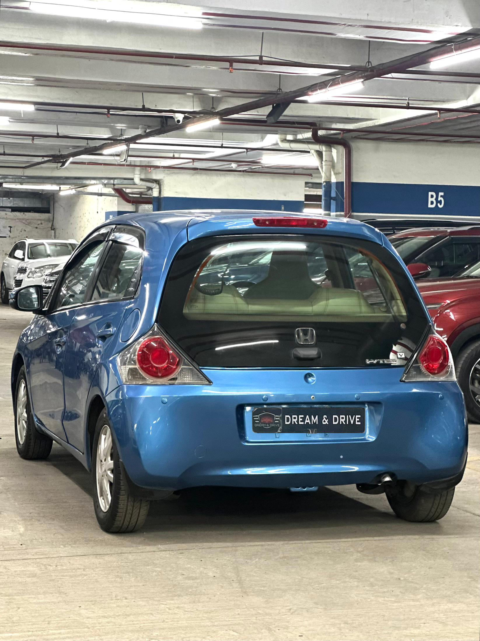 Buy Used Honda Brio VX AT of 2015 model @ 2,75,000 INR in Mumbai - 5066798 - ZigWheels.com