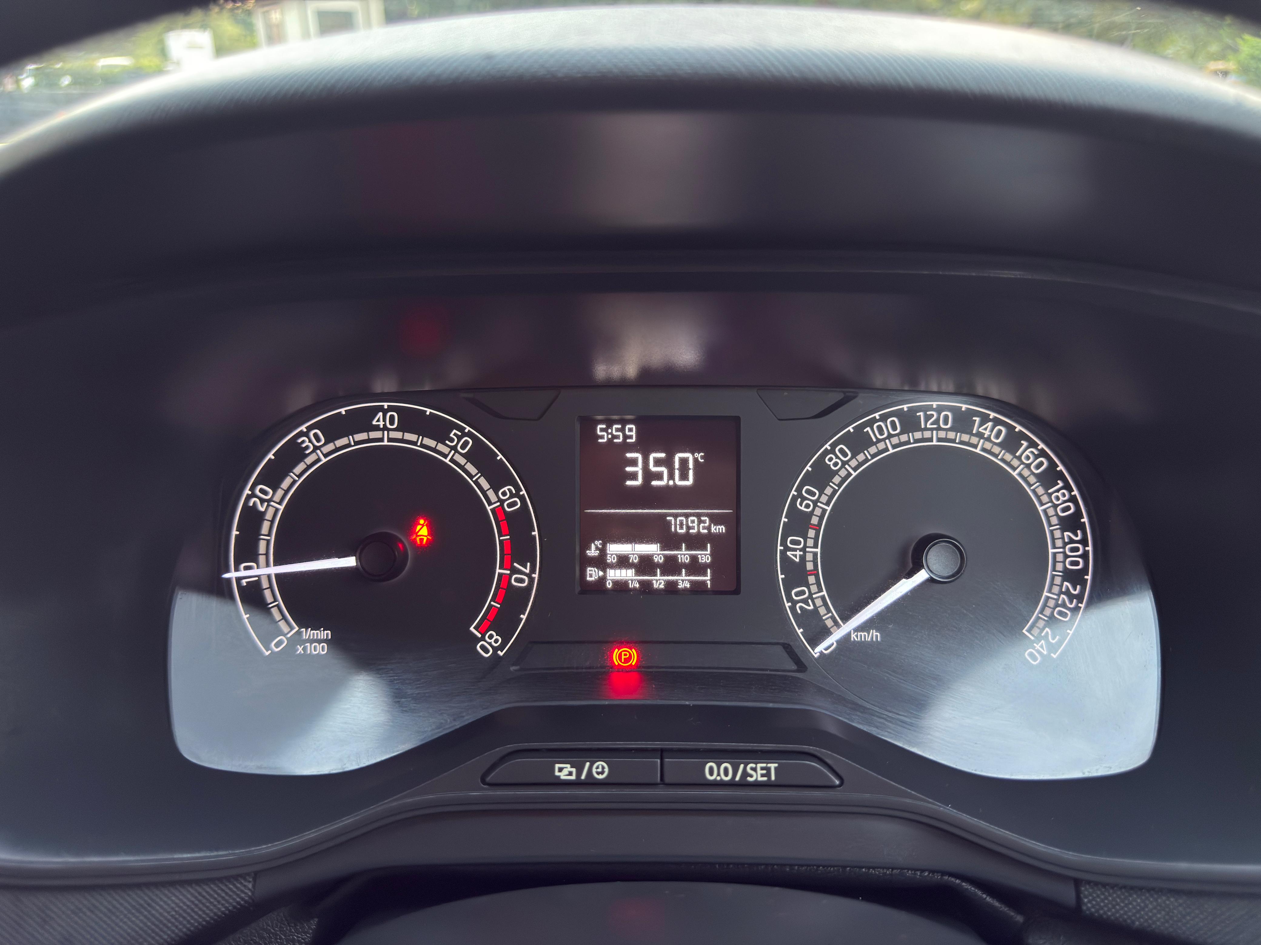 Buy Used Skoda Kushaq 1.0 TSI Active BSVI of 2022 model @ 9,69,000 INR in Delhi - 4964906 ...