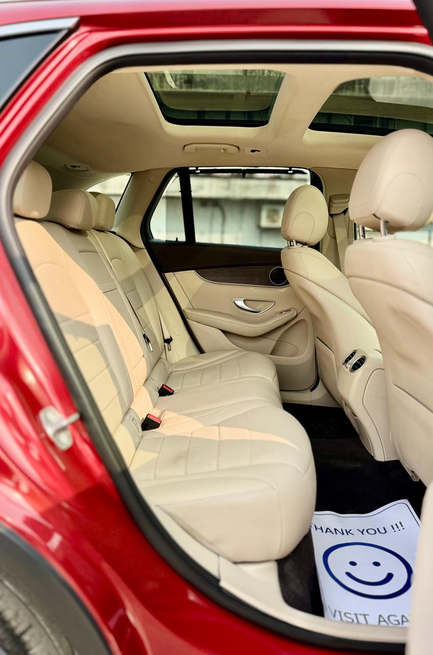 Buy Used Mercedes-Benz GLC 200 of 2020 model @ 33,25,000 INR in Mumbai ...